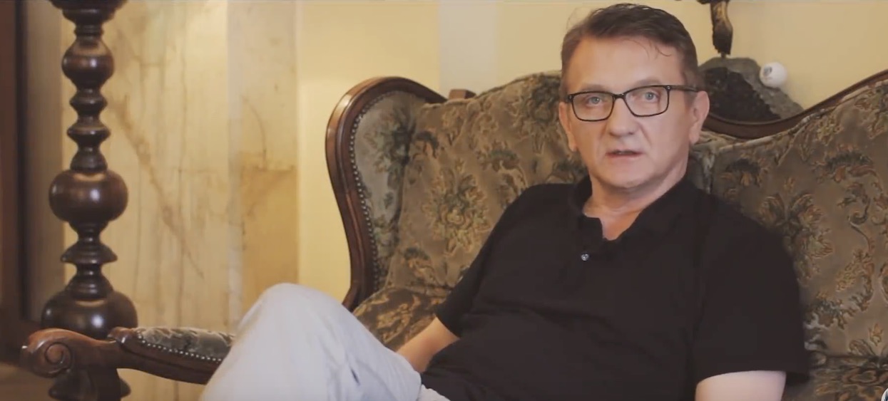 Janusz Tracz - cytaty i memy z aktorem bawią do dziś | Rozrywka Pikio